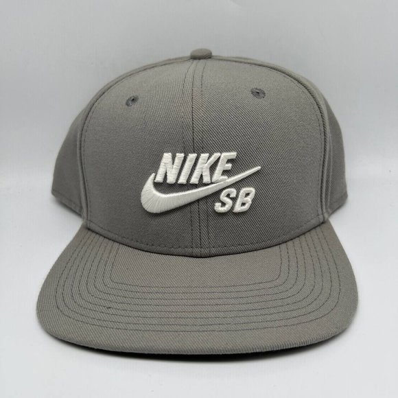 Nike | Accessories | Nike Sb Gray Hat Snapback Cap Men Used | Poshmark
